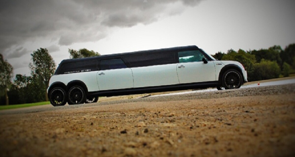 Mini Cooper Limo Hire London | VOSA Licensed 8-Seater - Kroovel